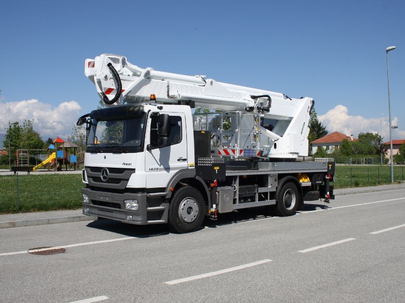 Mj375 camion nacelle - multitel - 37.7m