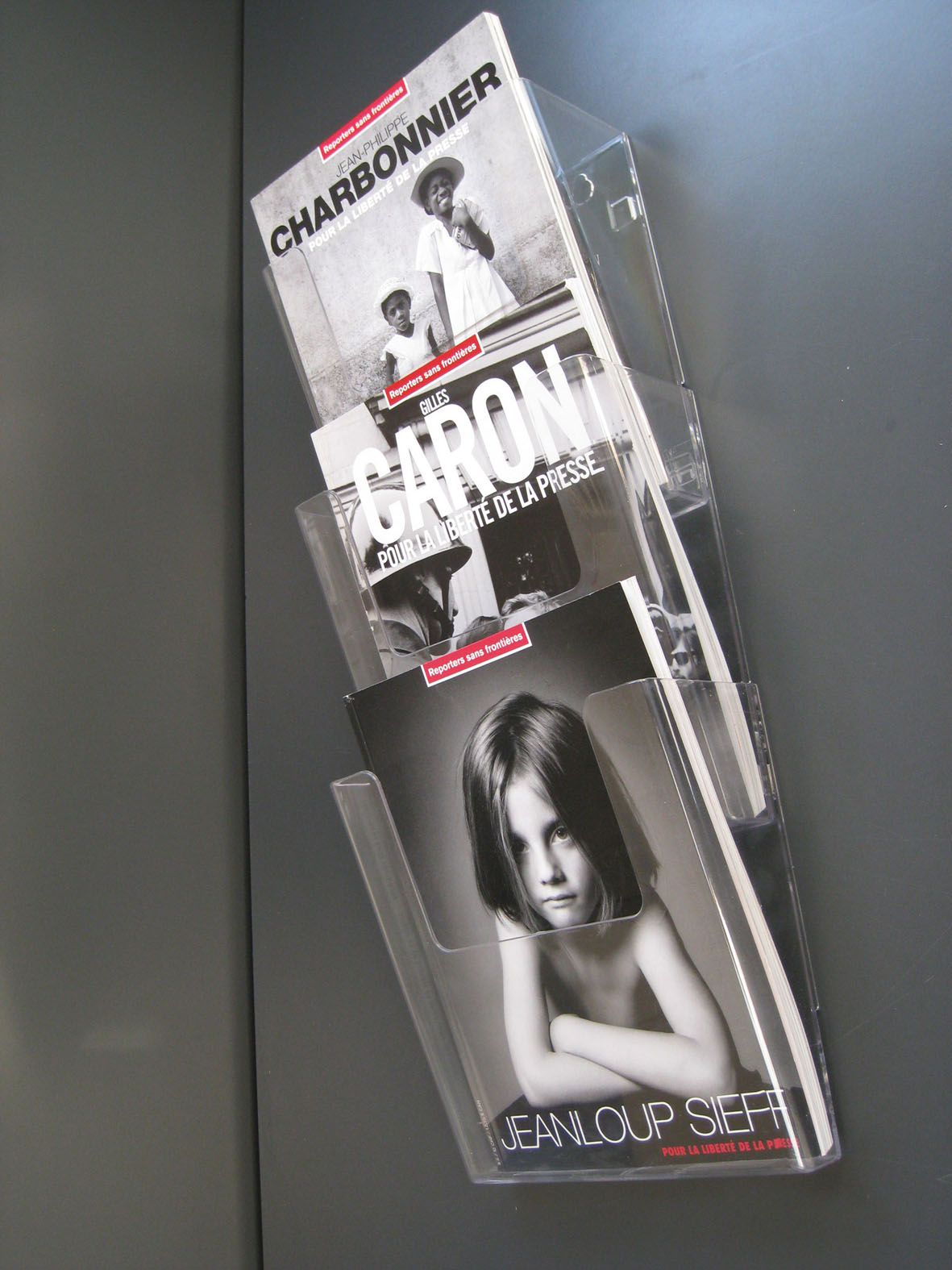 Presentoir mural devis sous 5h