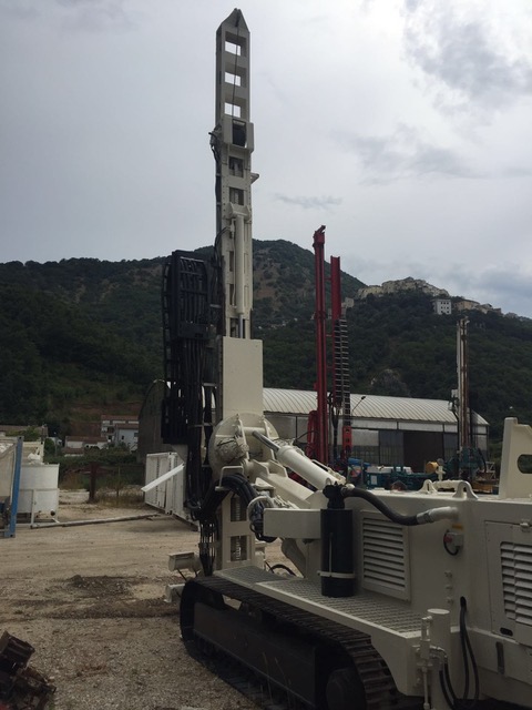 Foreuses | tarière mécanique, forage, pompe immergée | hellopro.fr