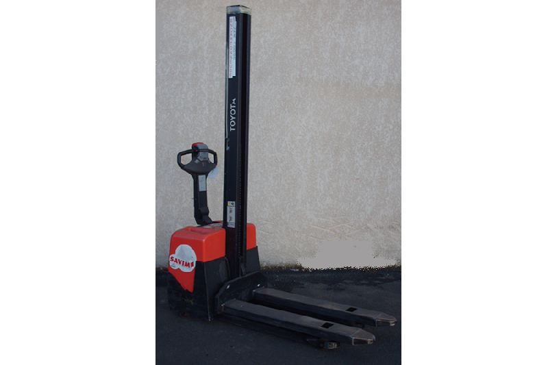 Gerbeur electrique toyota - sp10 / 7128