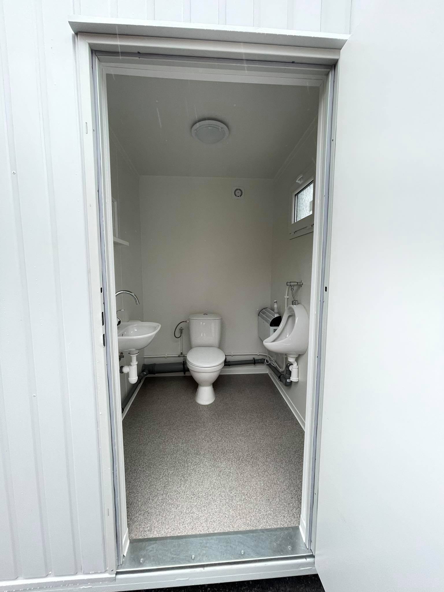 Module sanitaire isolé préfabriqué raccordable 8' wc/douche - europbox