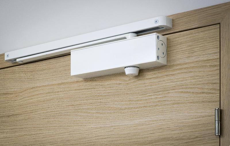 FERME-PORTE HYDRAULIQUE DESIGN RÉVERSIBLE BLANC AVEC BRAS COULISSE ...