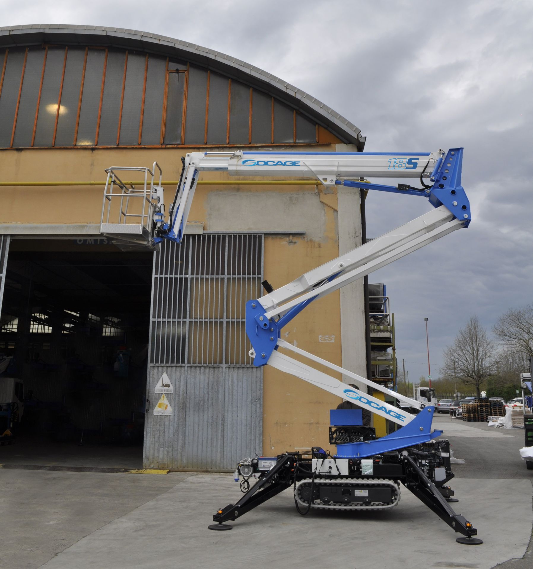 Nacelle araignée 18s - 18m avec jib