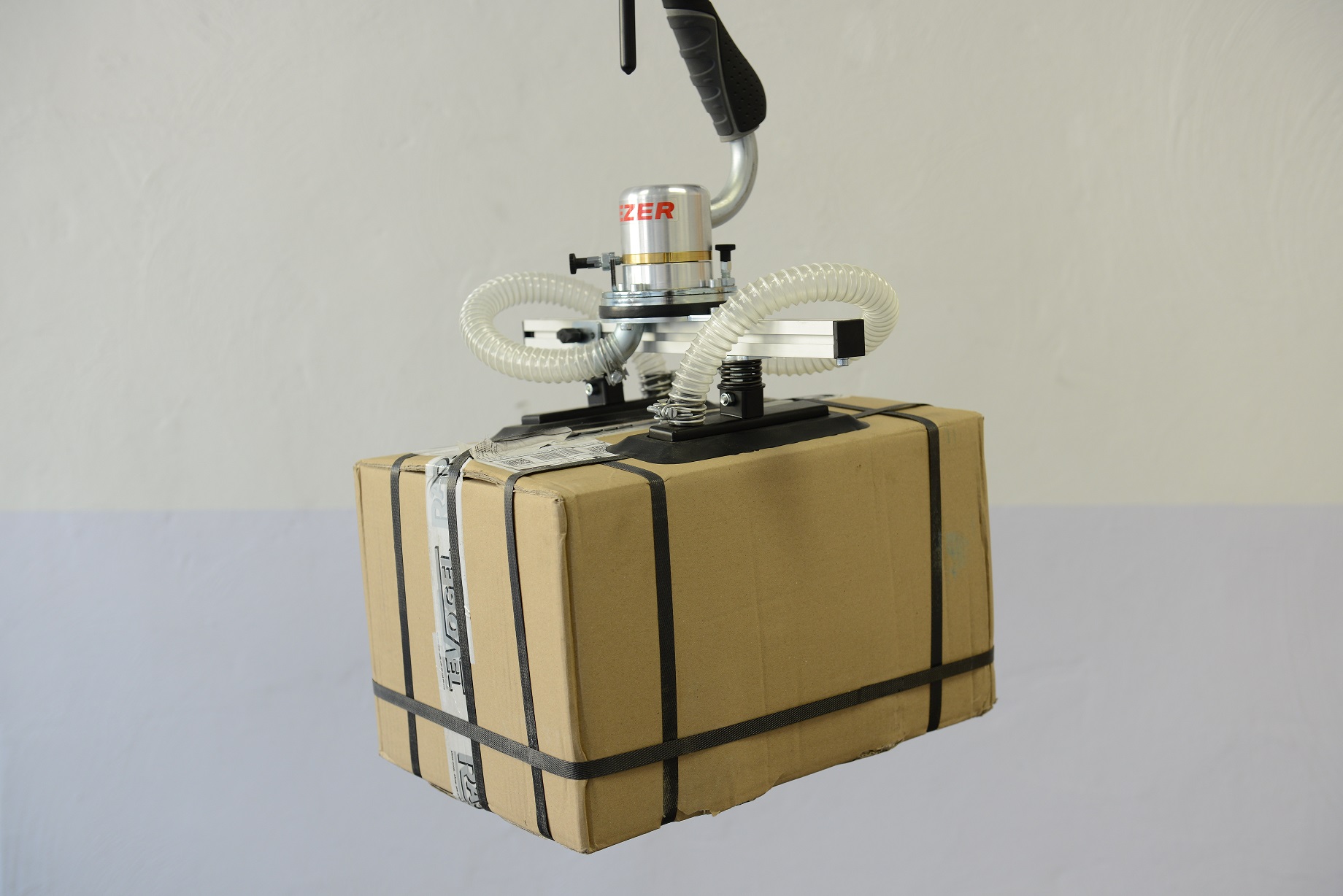 Manipulateur de carton devis sous 24h