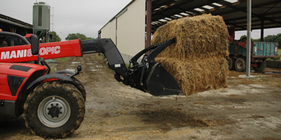 Godet multifonctions Manitou CBG - robuste et polyvalent pour fermes d ...