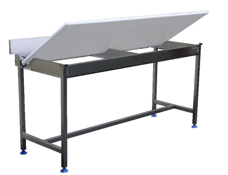 Table de découpe inox adossée dessus polyét. devis sous 1h