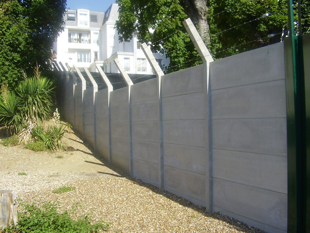 Clôtures en béton classique défensives - clôtures nicolas - poids ...