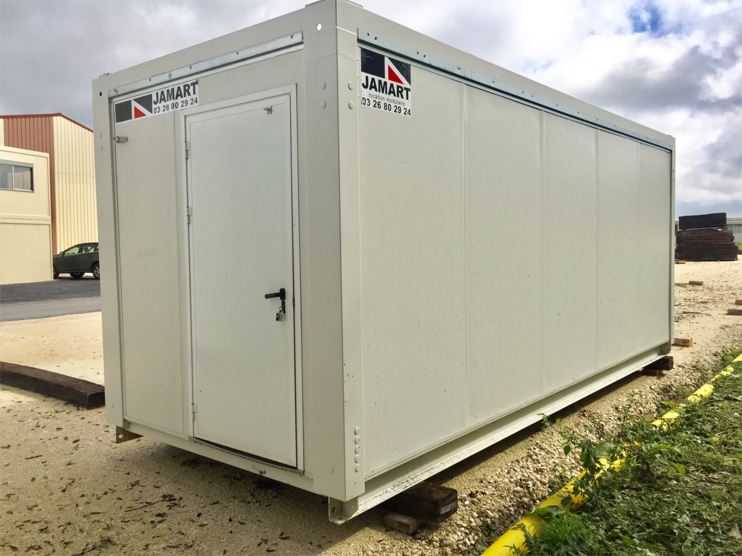 Bungalow de chantier / modulaire / base vie / parois en panneau ...