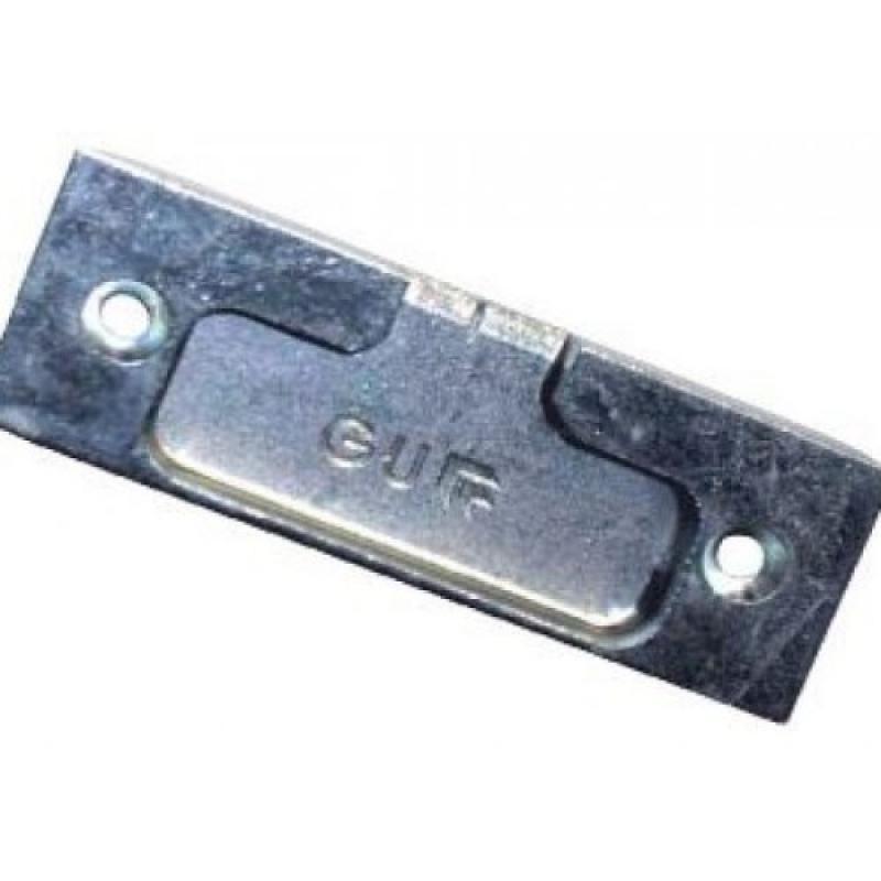 Gâche de galet pour fermeture gu mécanisme basculant