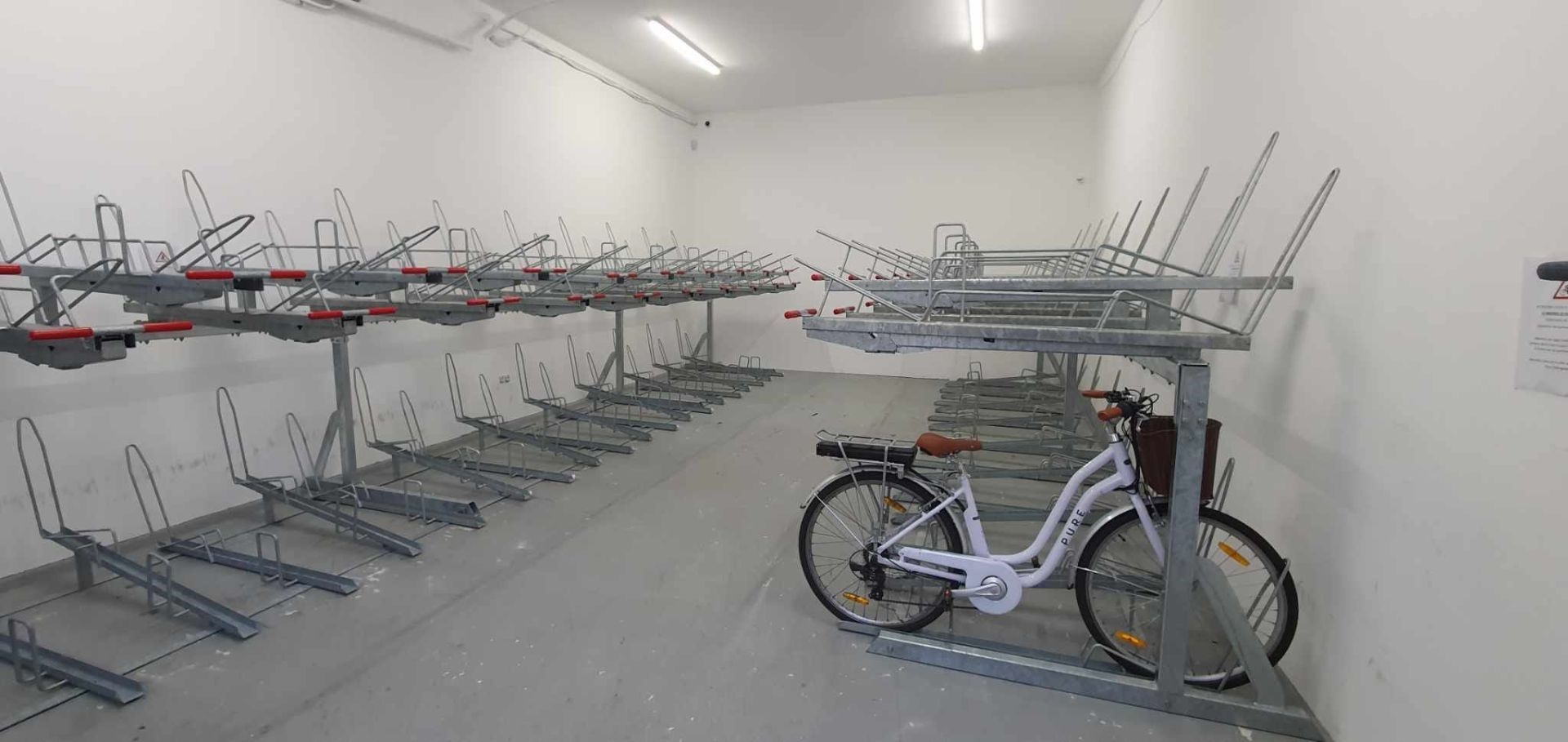 Rack vélo double étage en acier galvanisé à chaud - Falco Level-Eco ...