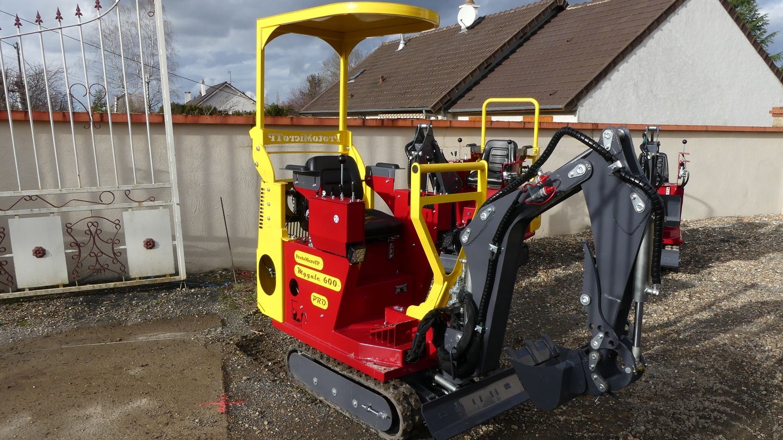 Mygale 600 micro pelle force 1t4 devis sous 1h