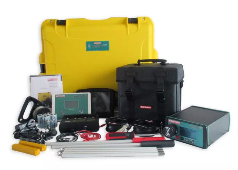 Kit de détection de fuite conçu pour localiser les fuites sur les toits ...