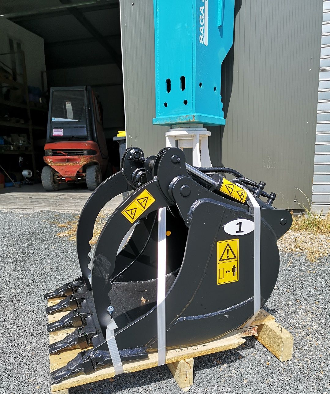 Godet grappin a griffe pelle 1,5 - 5 tonnes